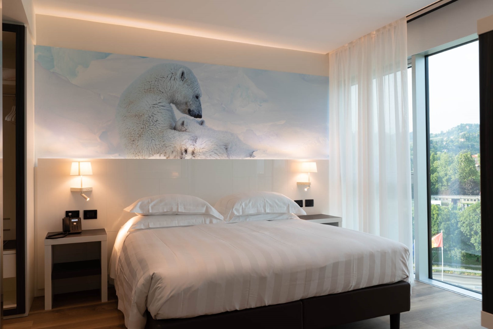 Life Hotel